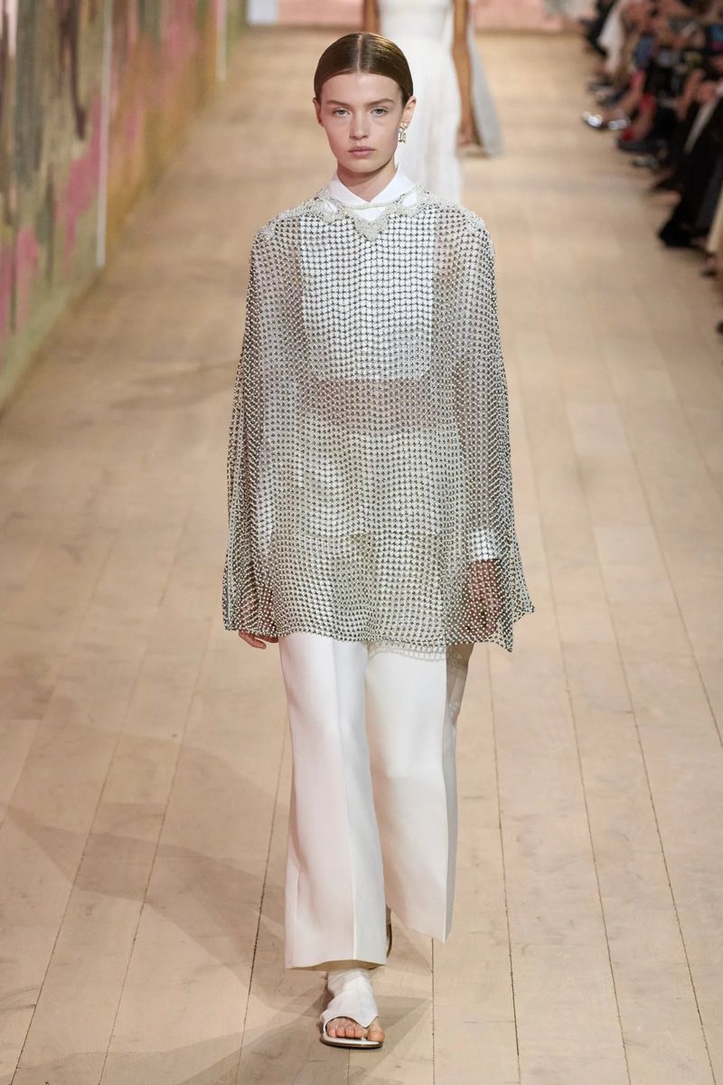 Dior Fall 2023 Couture Show (Dior)