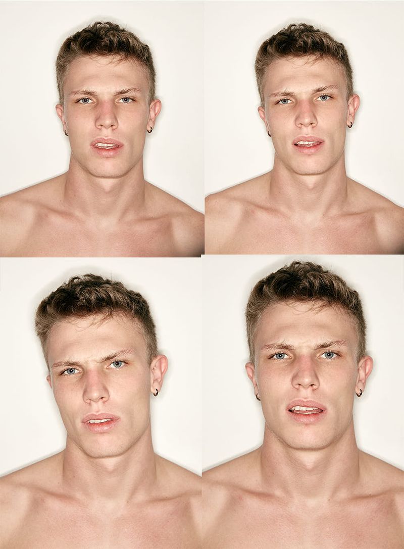 Fanzine #20 All eyes on Alex by Vicente Mosto (Yearbook Fanzine)