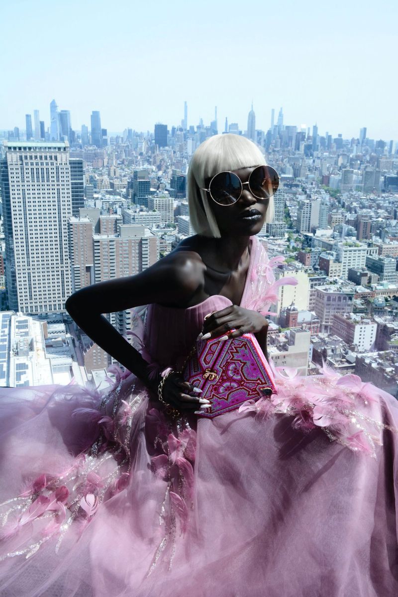 High (Rise) Fashion by Carlos Hernandez (L'Officiel Baltics)