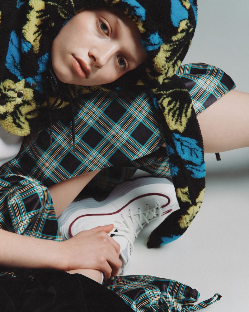 In the studio with Florence (Schön Magazine)