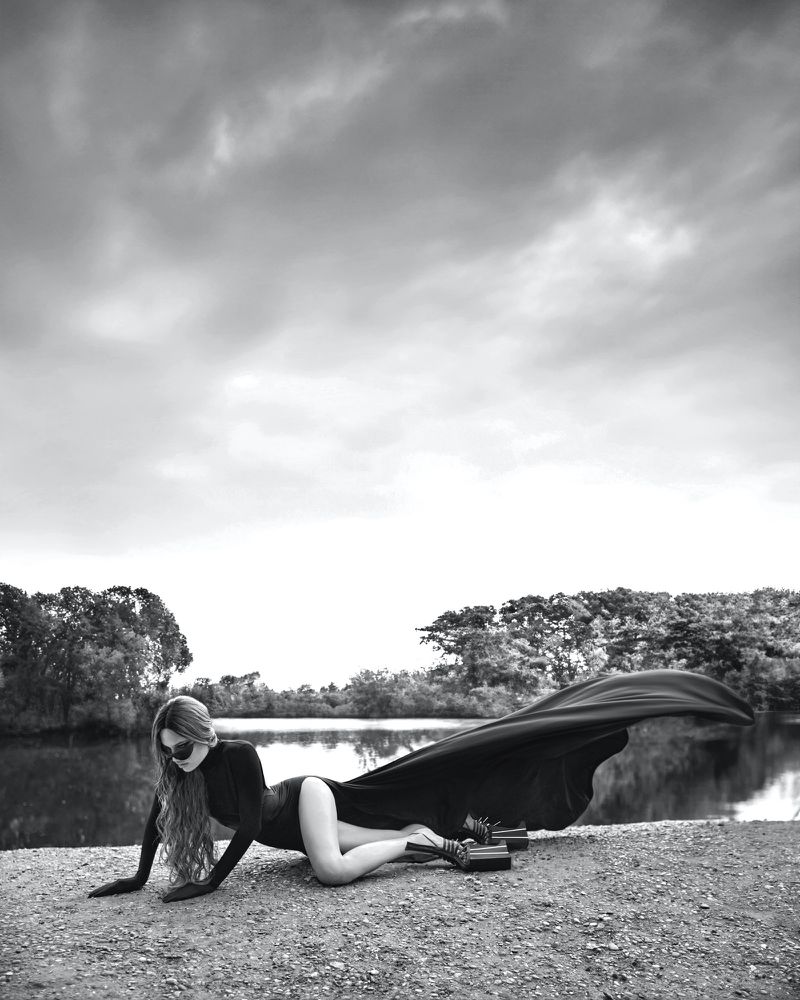 When a Siren is calling (Mojeh Magazine)