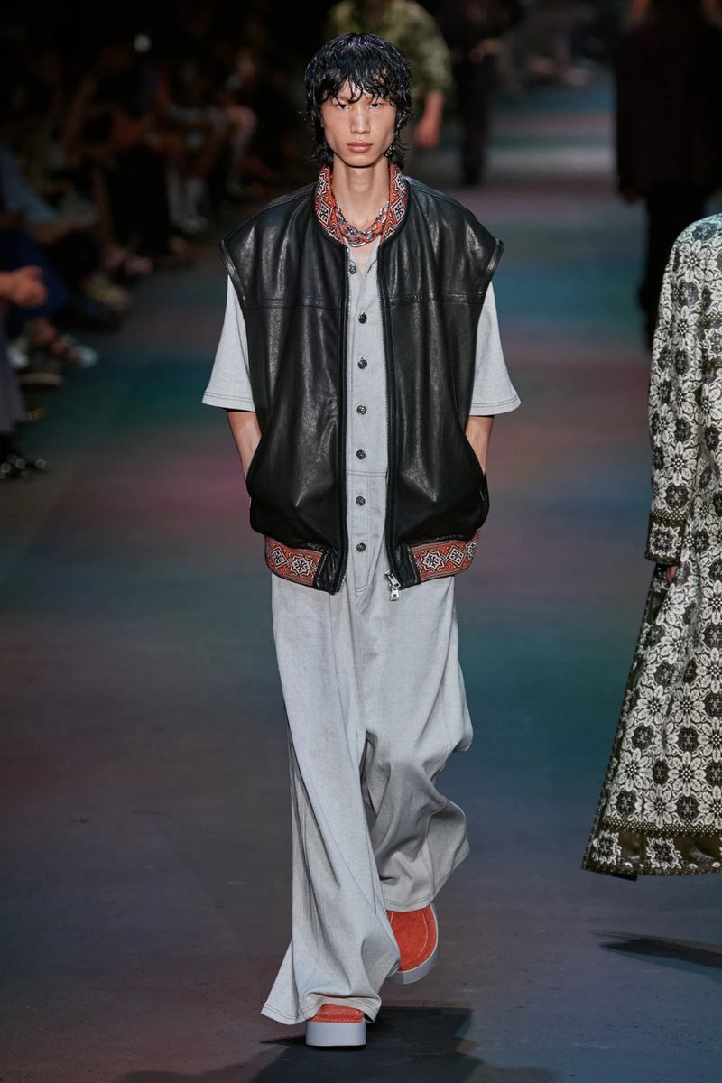 Etro S/S 24 Men's Show (Etro)