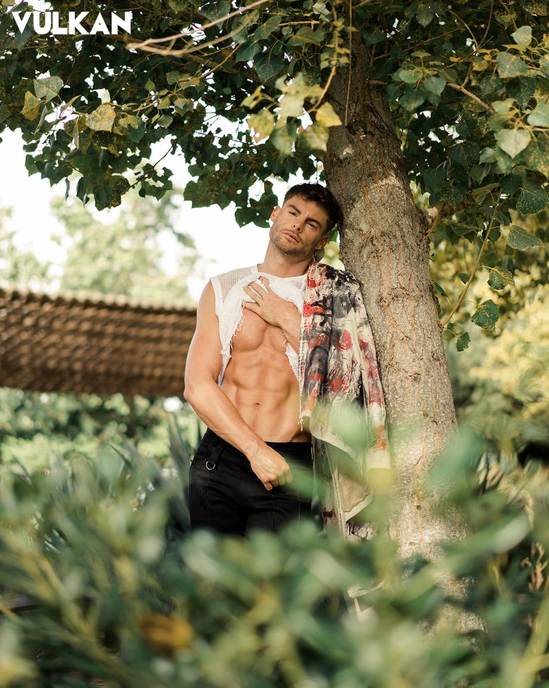 The Secret Garden by Lester Villarama (Vulkan Magazine)