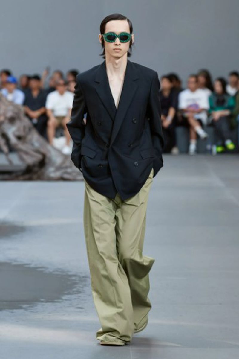 Loewe S/S 24 Men's Show (Loewe)