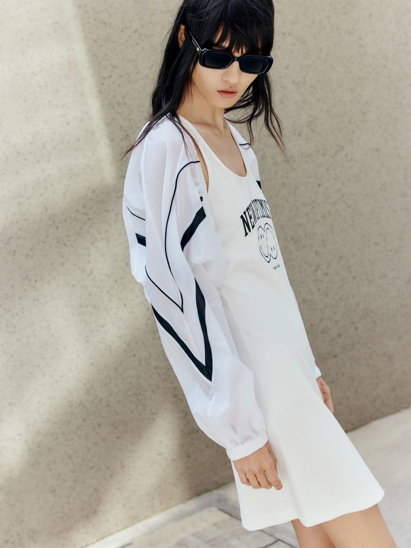 MO&Co. Smilingly LOOKBOOK by Yili Guo (MO&Co.)