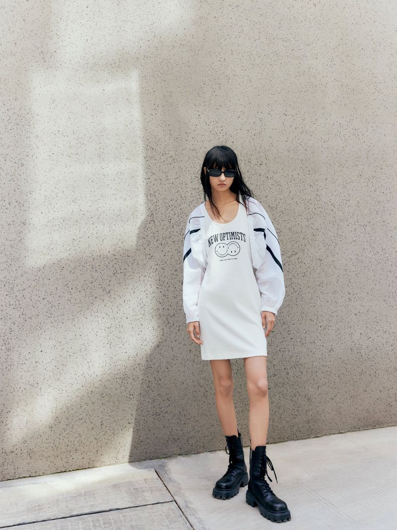 MO&Co. Smilingly LOOKBOOK by Yili Guo (MO&Co.)