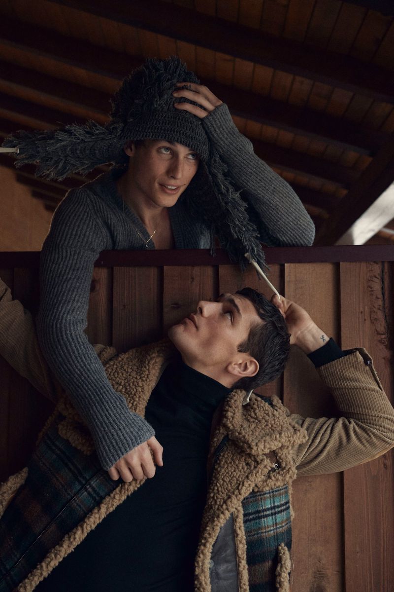 MOTEL (Lewis Magazine)