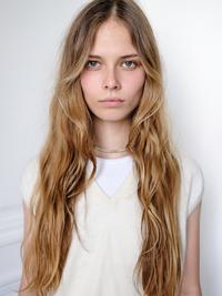 Zoe Petit - Model Profile - Photos & latest news