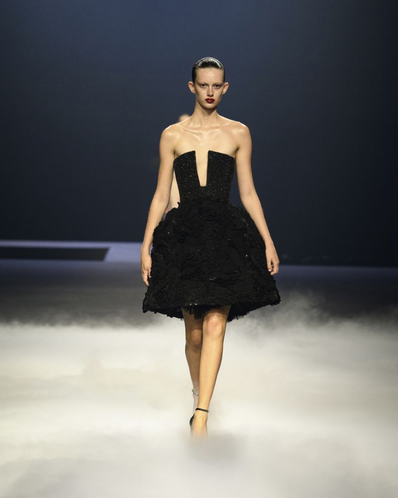 Ashi Studio Haute Couture Fall 2023 Show (Ashi Studio)