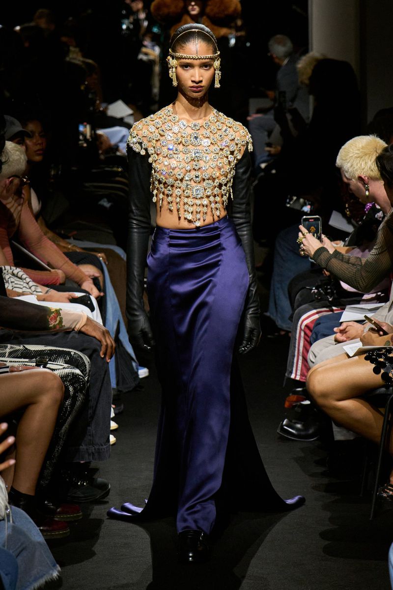 Jean Paul Gaultier by Julien Dossena Haute Couture Fall 2023 Show (Jean ...