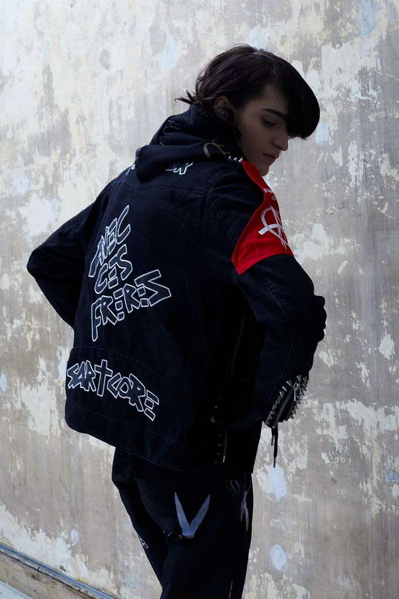 Visual Tales Presents Art Comes First and Title of Work (Visual Tales ...