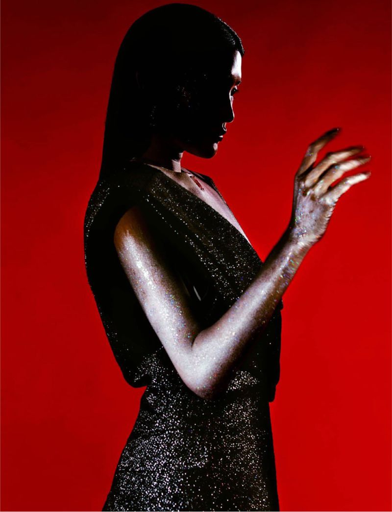 GLITZ BLITZ (L'Officiel Singapore)