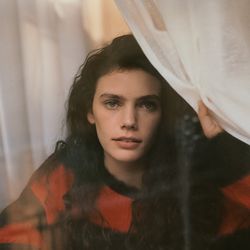 Betsy Gaghan - Model Profile - Photos & latest news