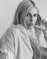 Lauren Wasser - Model Profile - Photos & latest news