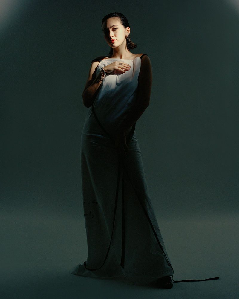 Jessica Henwick (The WOW Magazine)