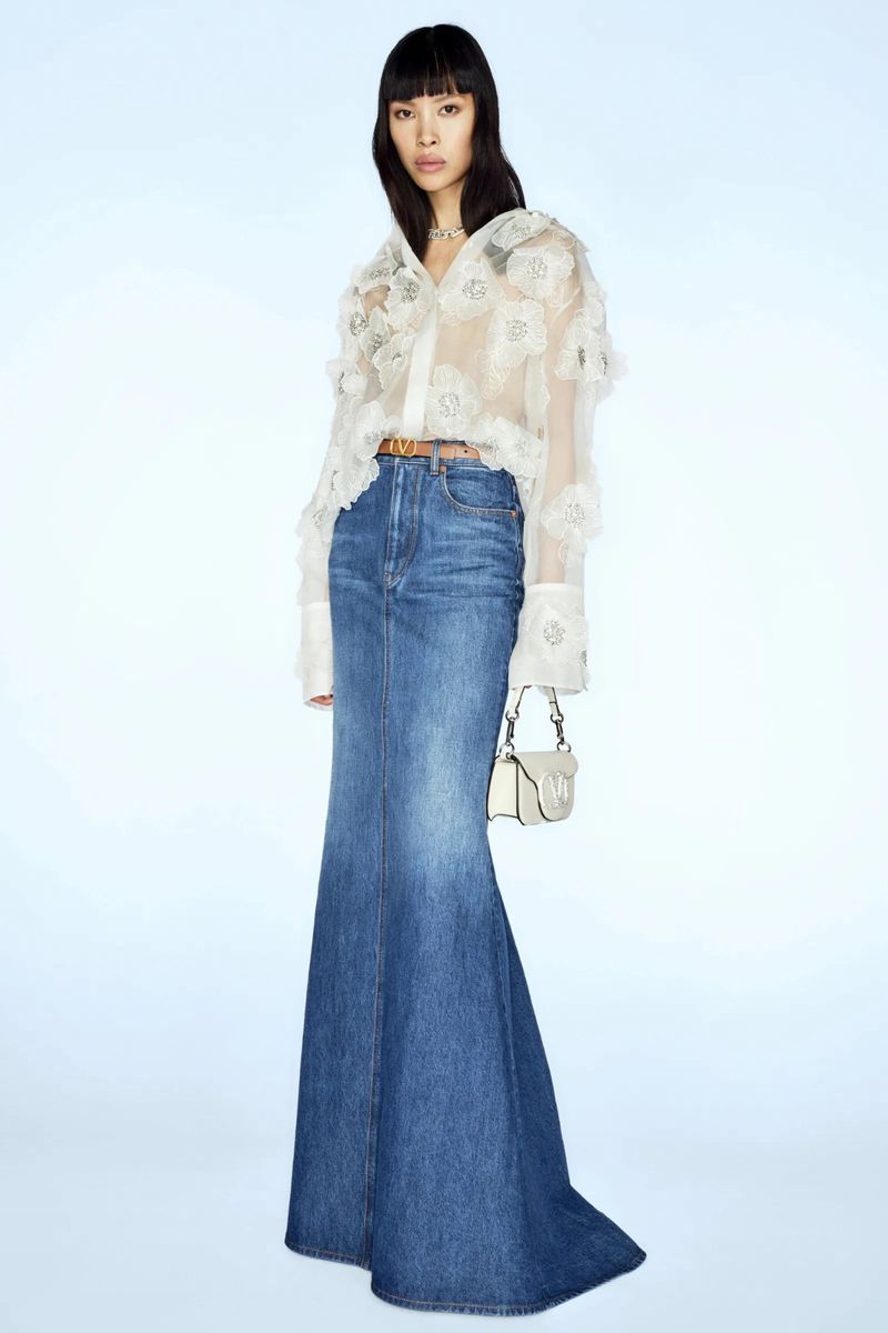 Valentino Pre-Fall 2023 (Valentino)