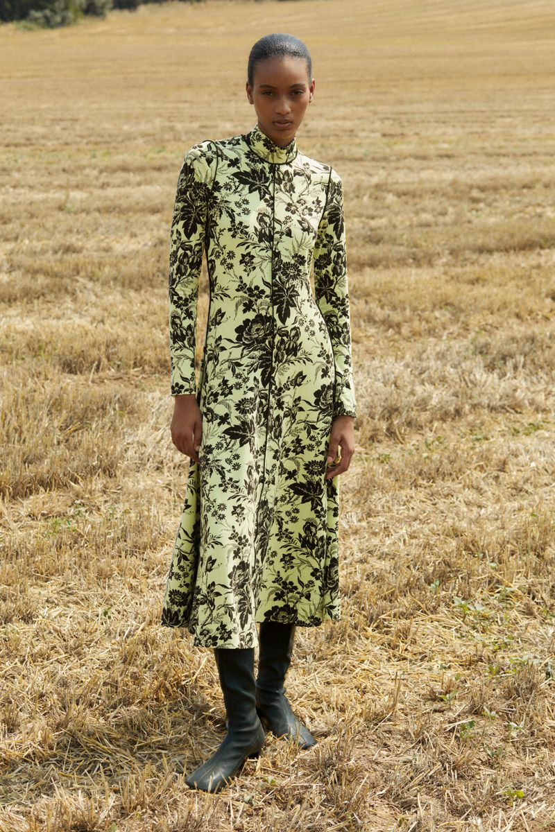 ME+EM August Lookbook (ME+EM)