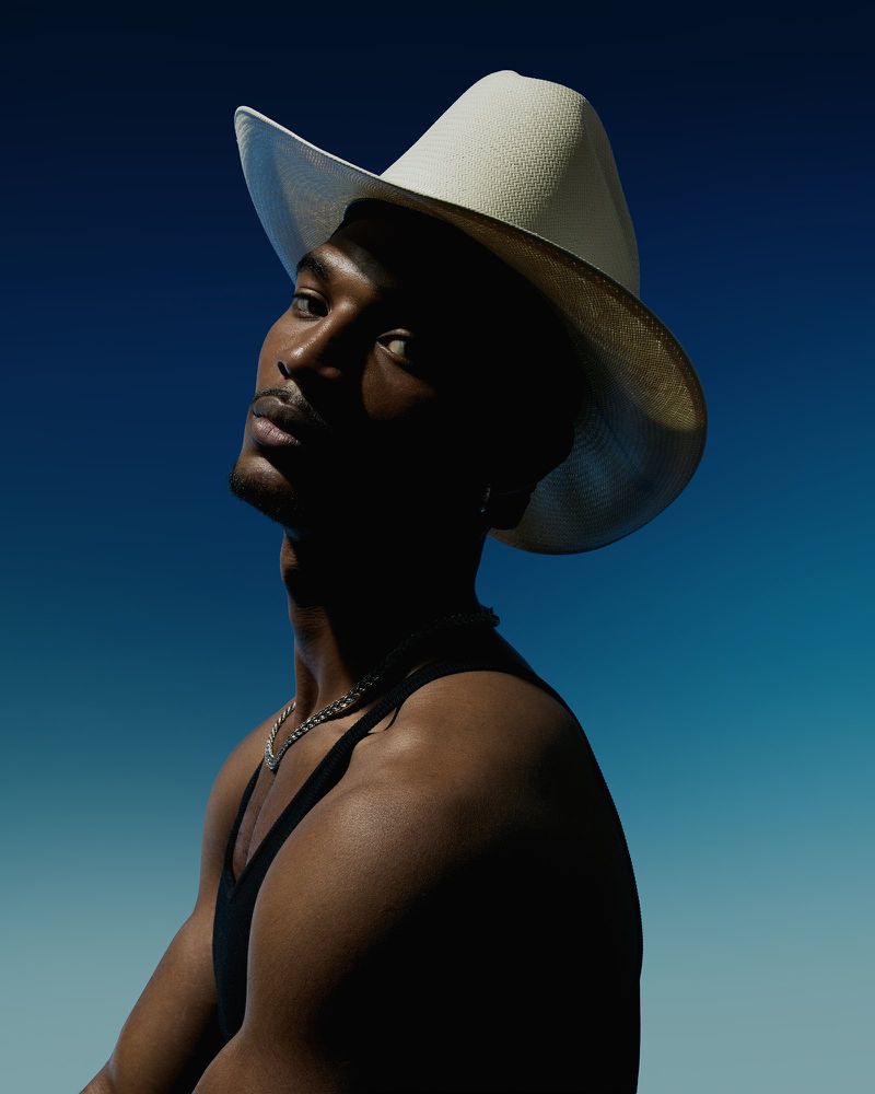 Dusk til' Dawn (Le Mile Magazine)