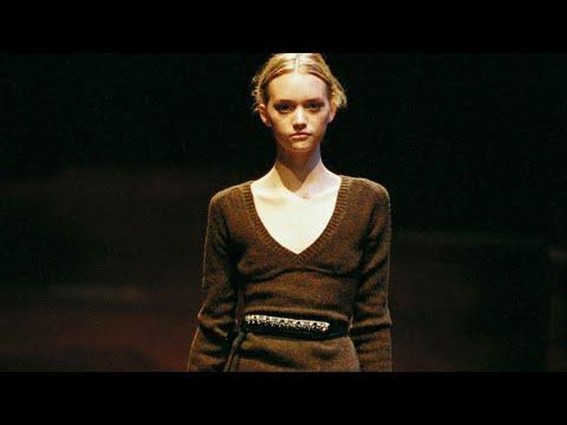 Prada F/W 2004 Show (Prada)