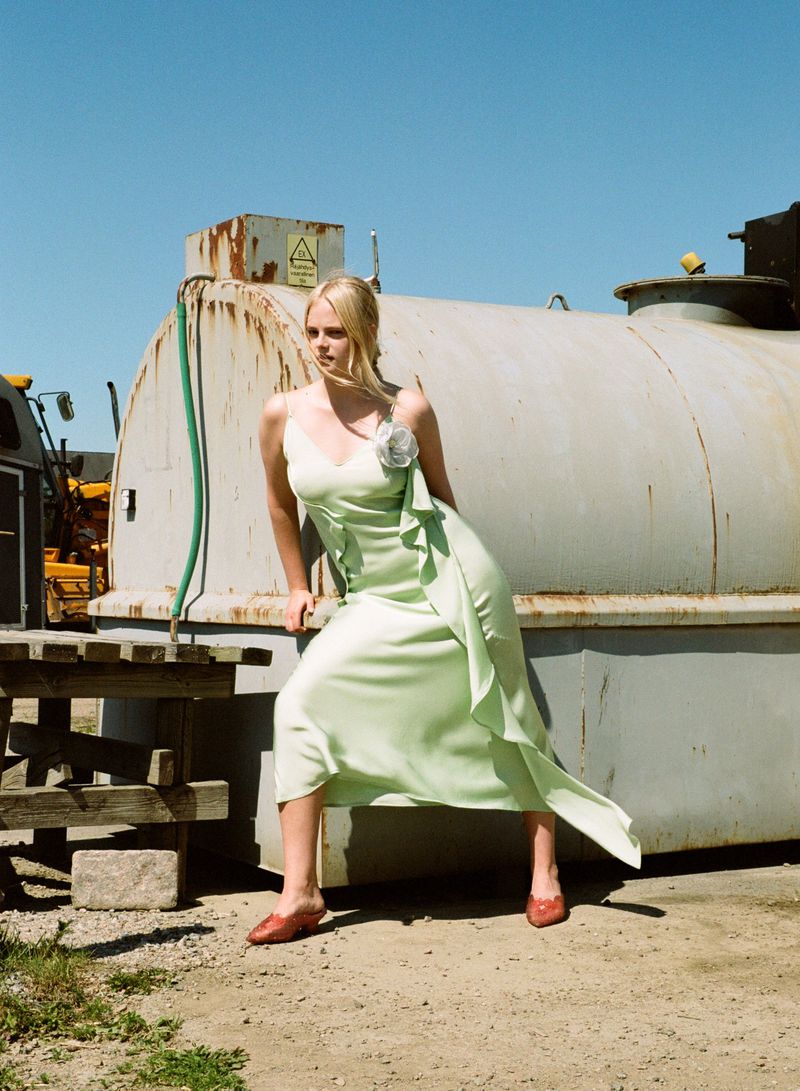 meet me in the barn (Schön Magazine)