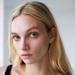 Ashton Day - Model Profile - Photos & latest news