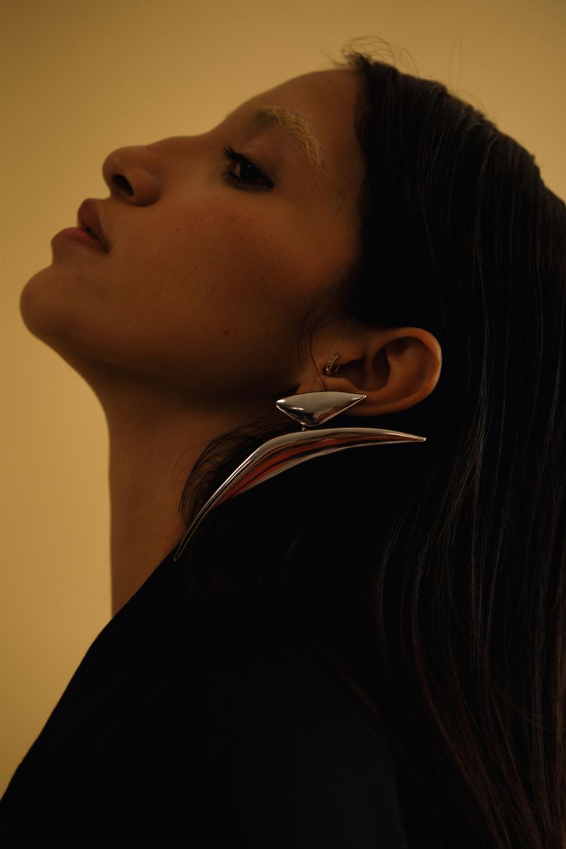 Fashion Story: Right (Contributor Magazine)