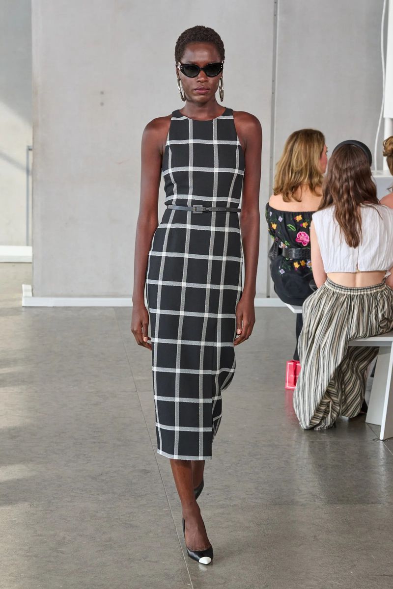 Carolina Herrera S/S 24 Show (Carolina Herrera)