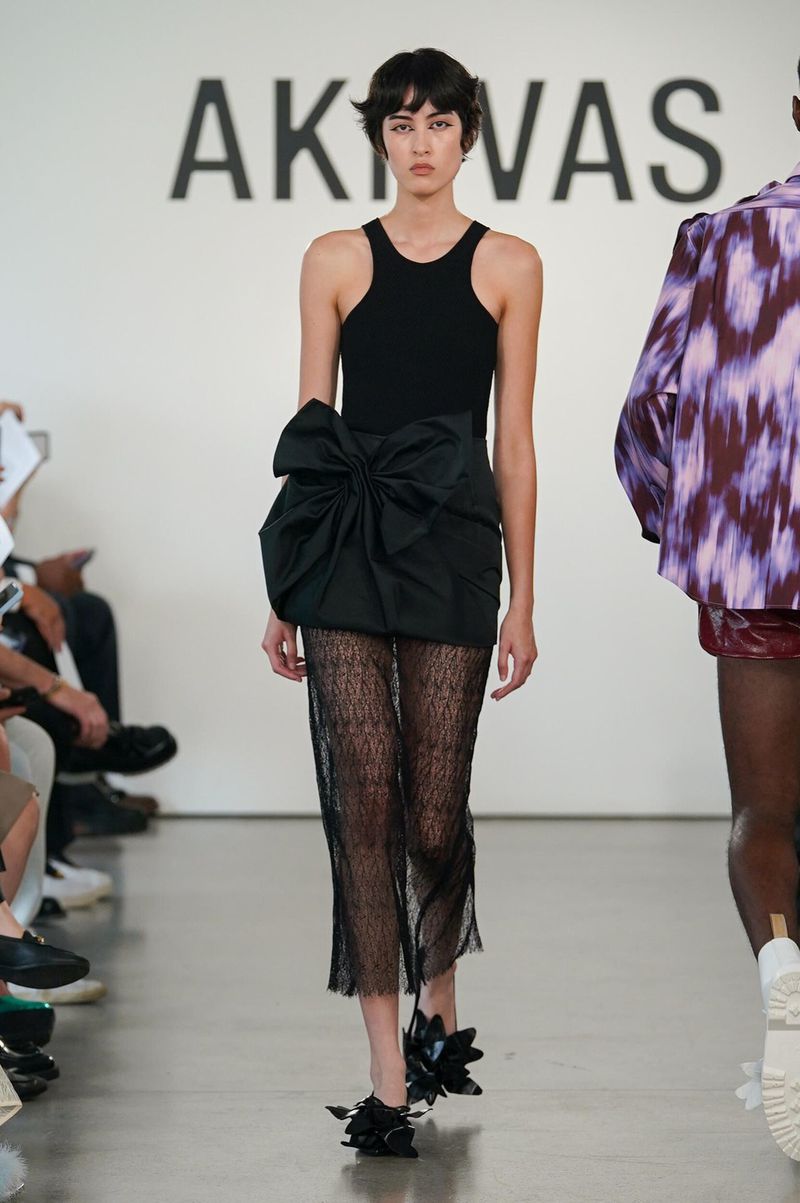 Aknvas S/S 24 Show (Aknvas)