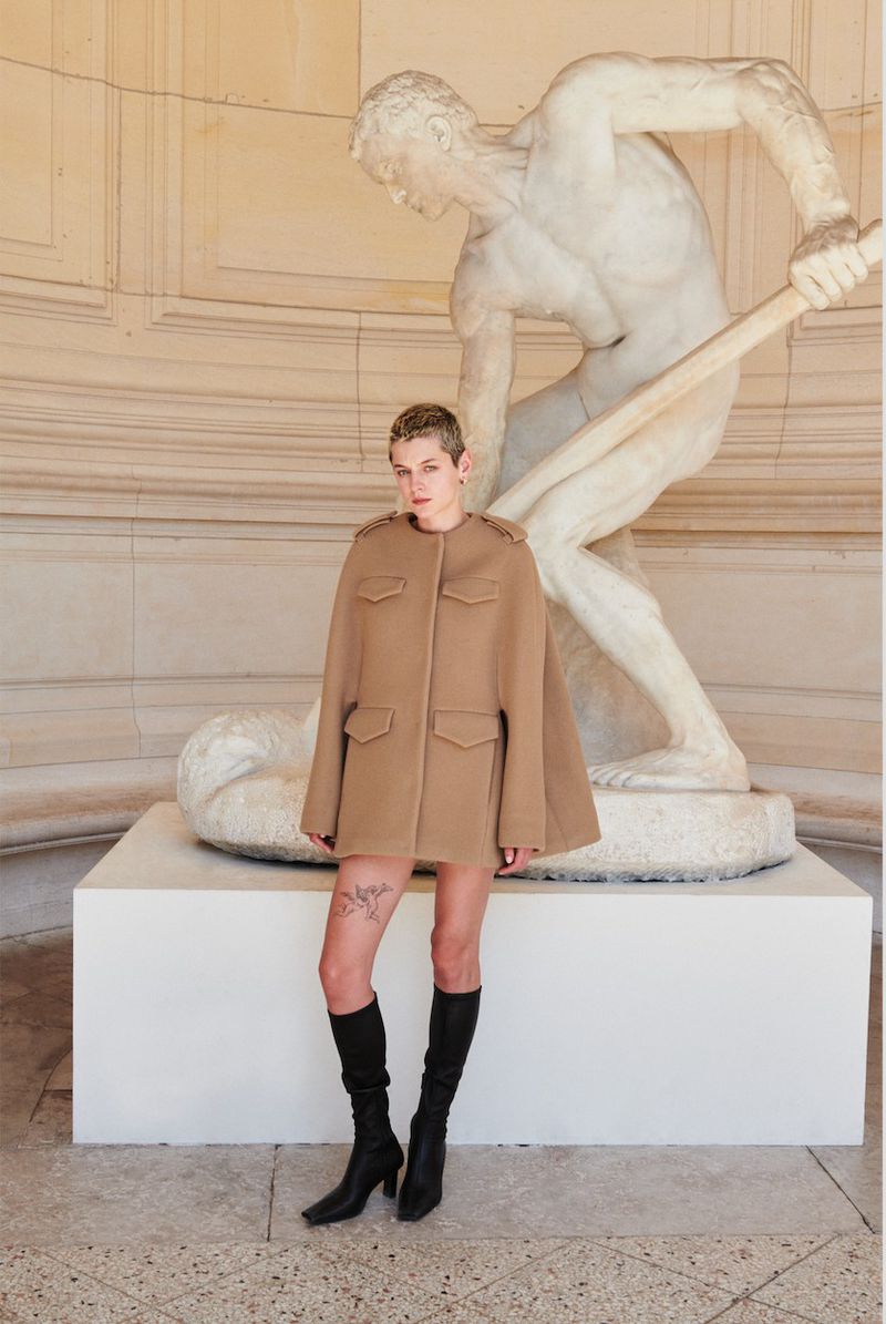 Emma in Paris (L'Officiel Italia)