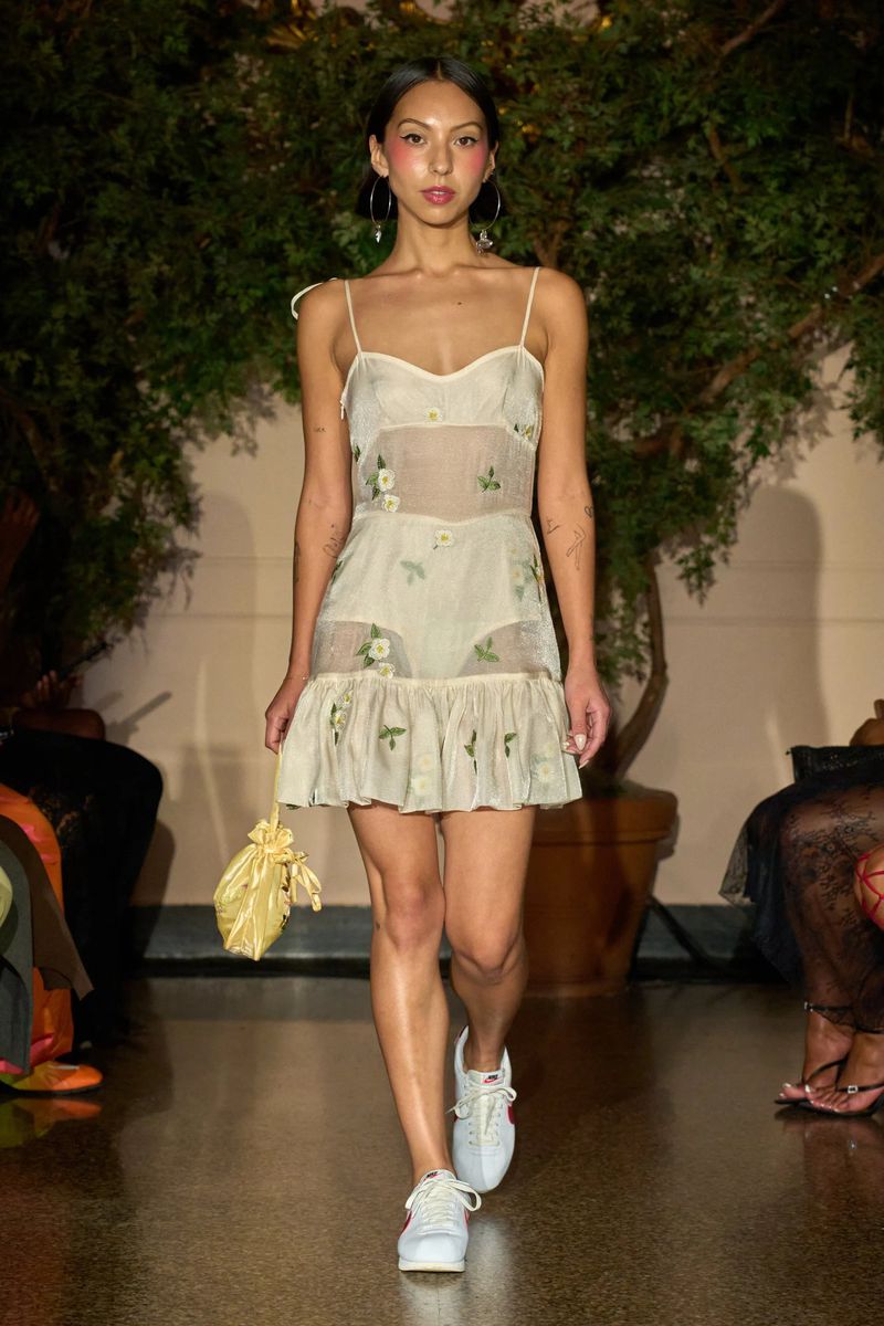 Kim Shui S/S 24 Show (Kim Shui)