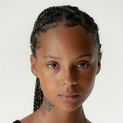 Zoë Livay - Model Profile - Photos & latest news