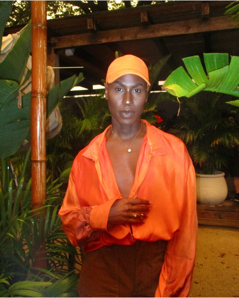 SHEA (LOOK ONE)