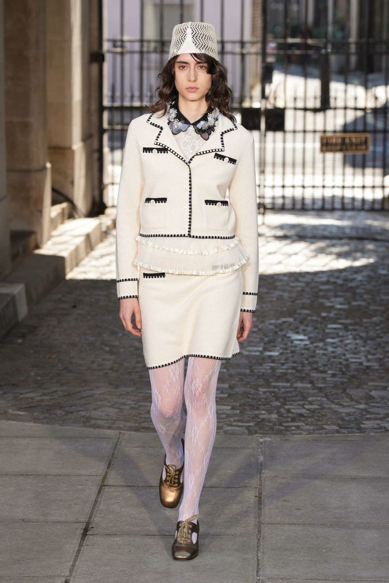 Bora Aksu S/S 24 Show (Bora Aksu)