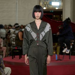 J Moon - Model Profile - Photos & latest news