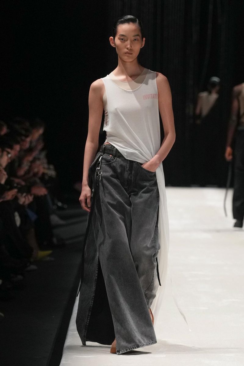 MM6 Maison Margiela S/S 24 Show (MM6 Maison Margiela)