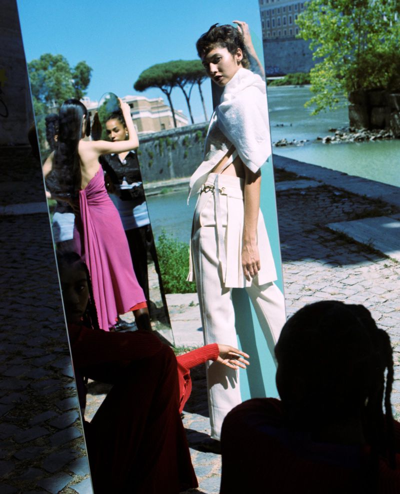Cinque Sorelle (Tank Magazine)