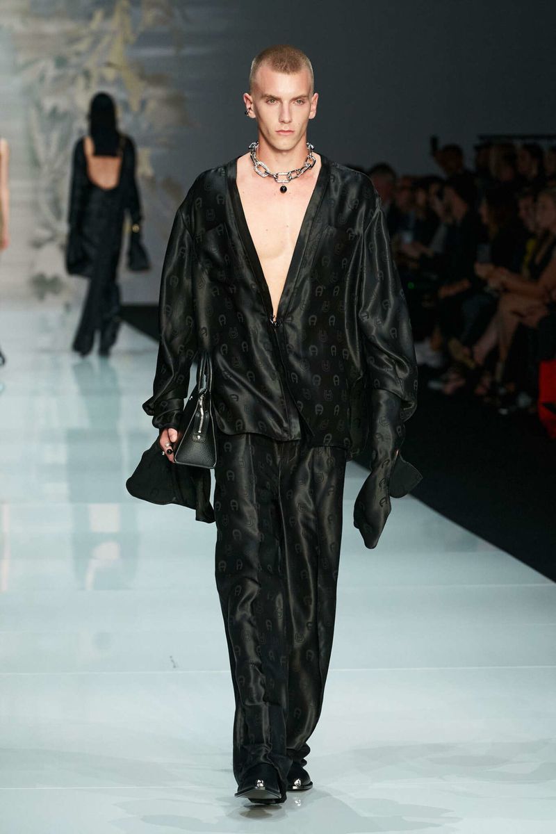 Aigner S/S 24 Show (Aigner)