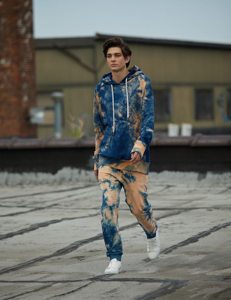 VISUAL TALES presents PHILIP HUANG FW23—APOCALYPSE: Virtual runway show ...