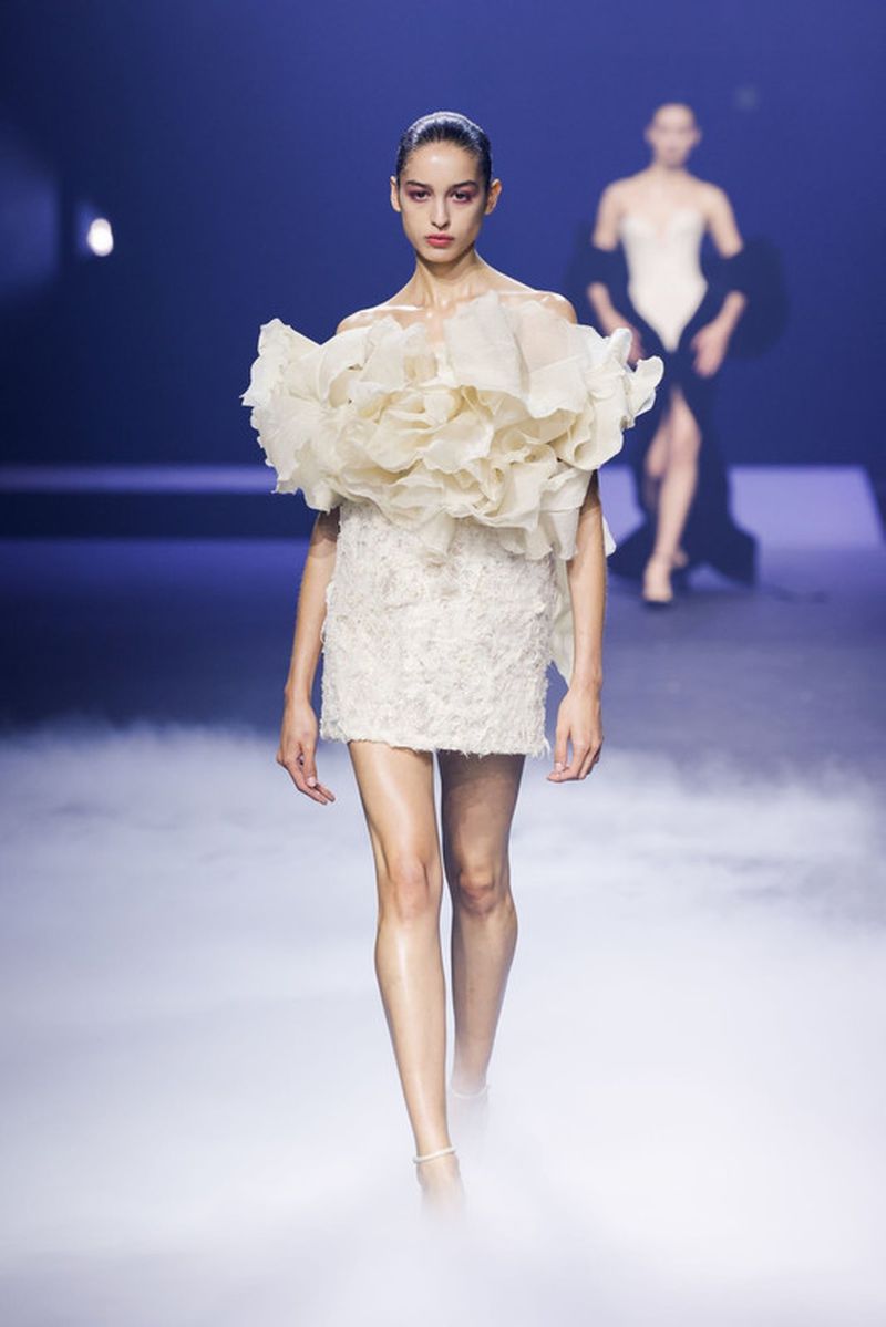 Ashi Studio Haute Couture Fall 2023 Show (Ashi Studio)