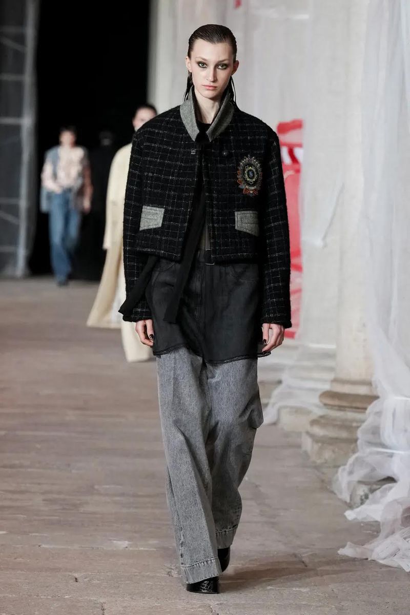 Etro F/W 23 Show (Etro)
