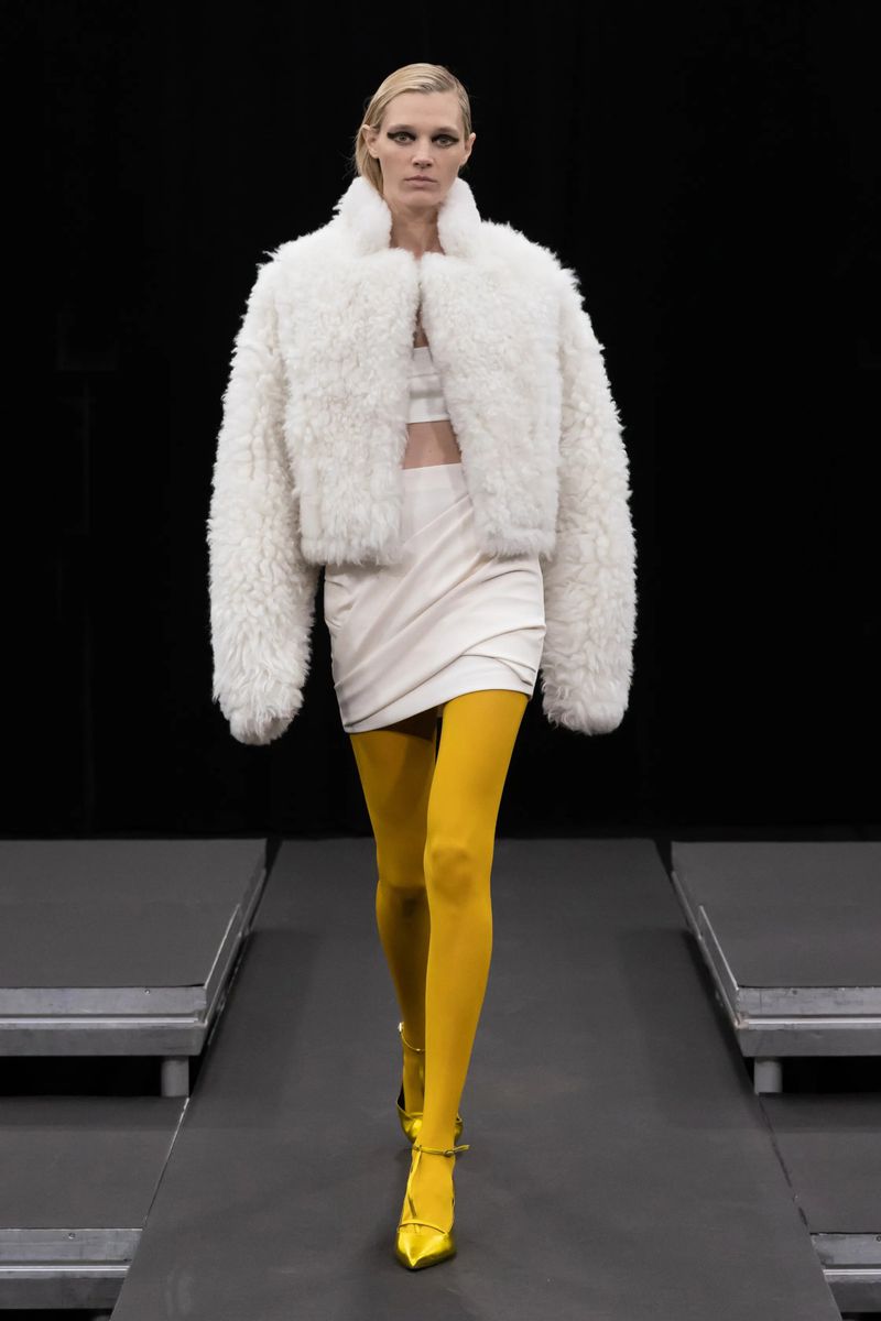 Rev F/W 23 Presentation (Rev)