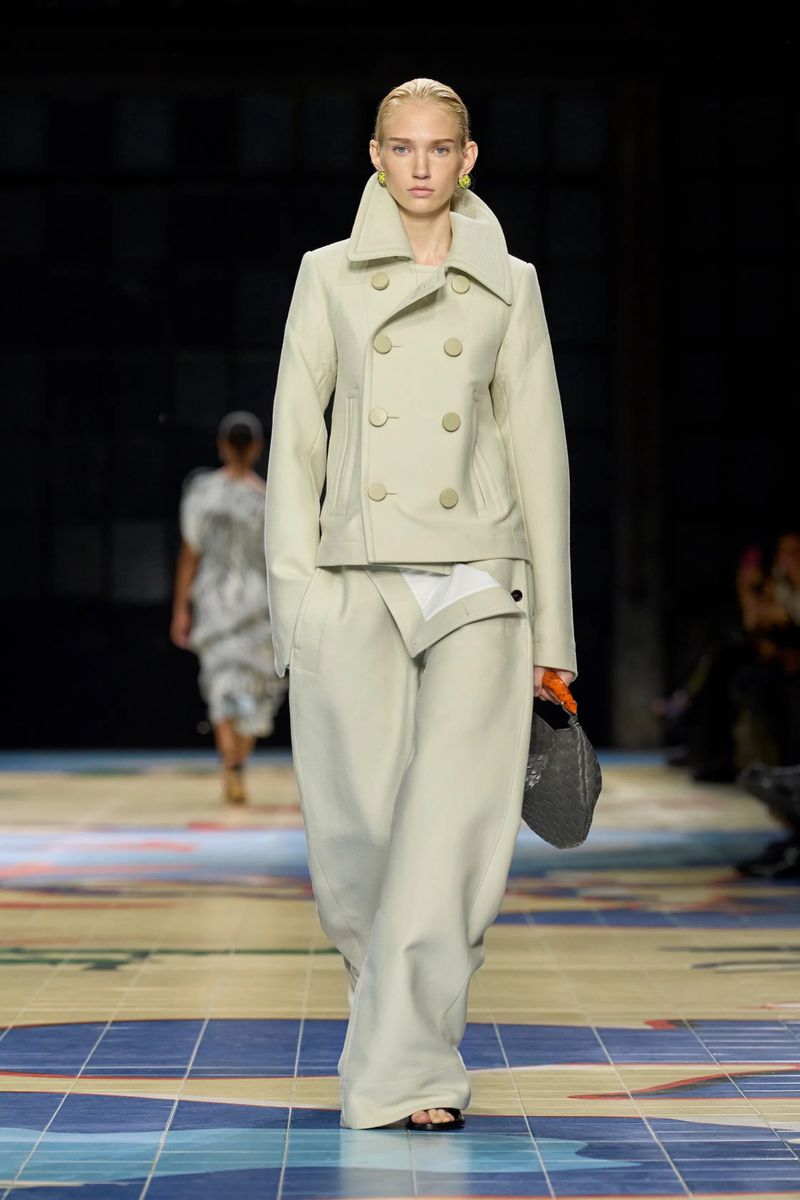 Bottega Veneta S/S 24 Show (Bottega Veneta)