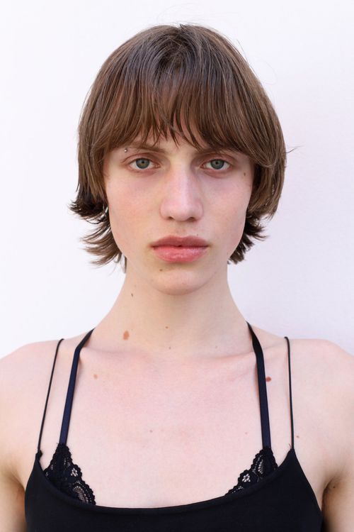 Sylver Sander - Model - detail by people