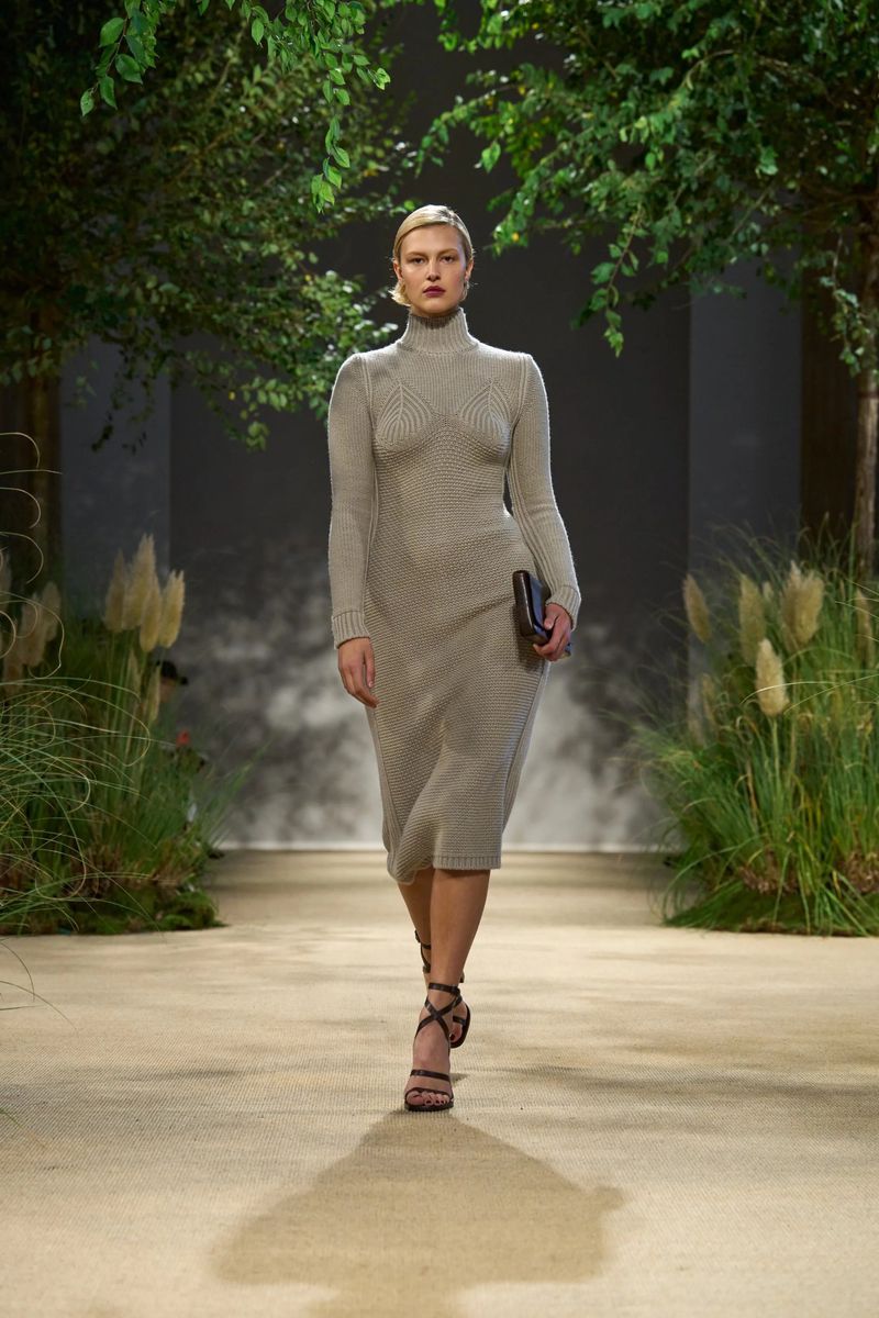 Max Mara S/S 24 Show (Max Mara)