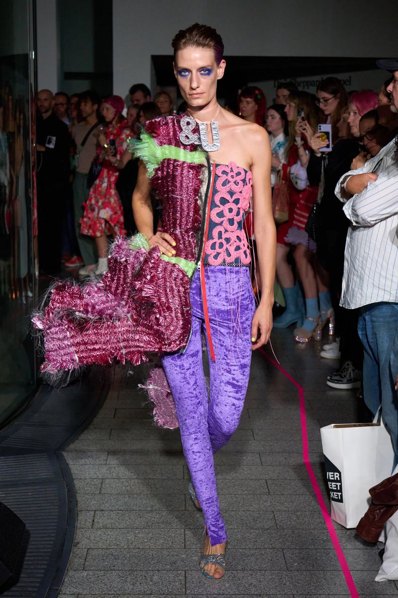 Matty Bovan S/S 24 Show (Matty Bovan)