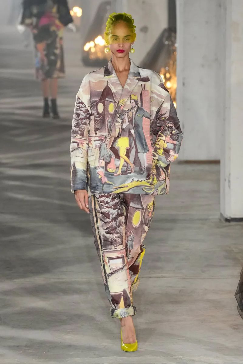 Undercover S/S 24 Show (Undercover)