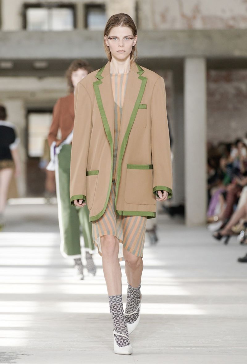 Dries Van Noten S/S 24 Show (Dries Van Noten)