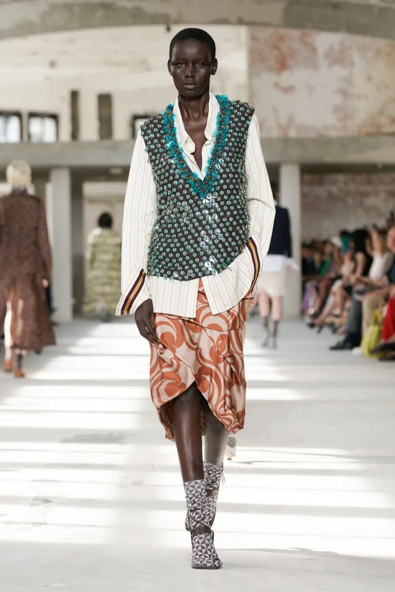 Dries Van Noten S/S 24 Show (Dries Van Noten)