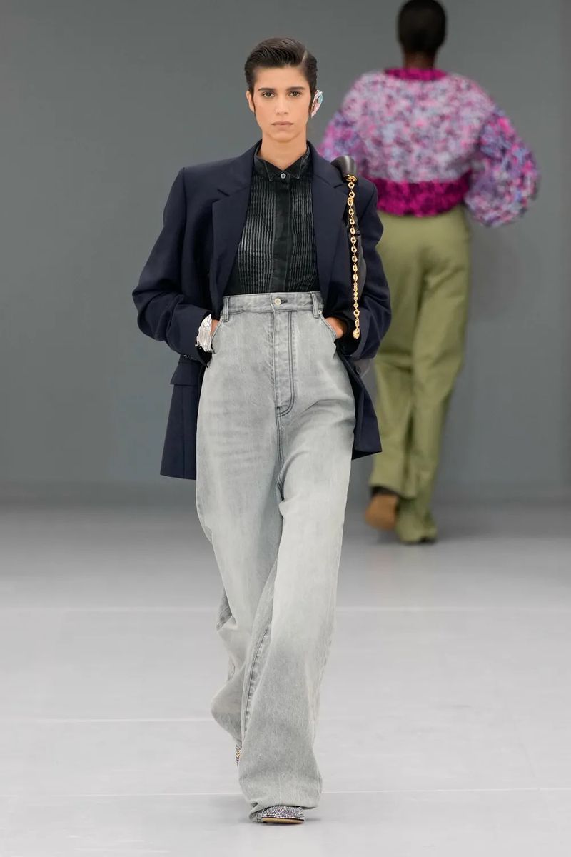 Loewe S/S 24 Show (Loewe)