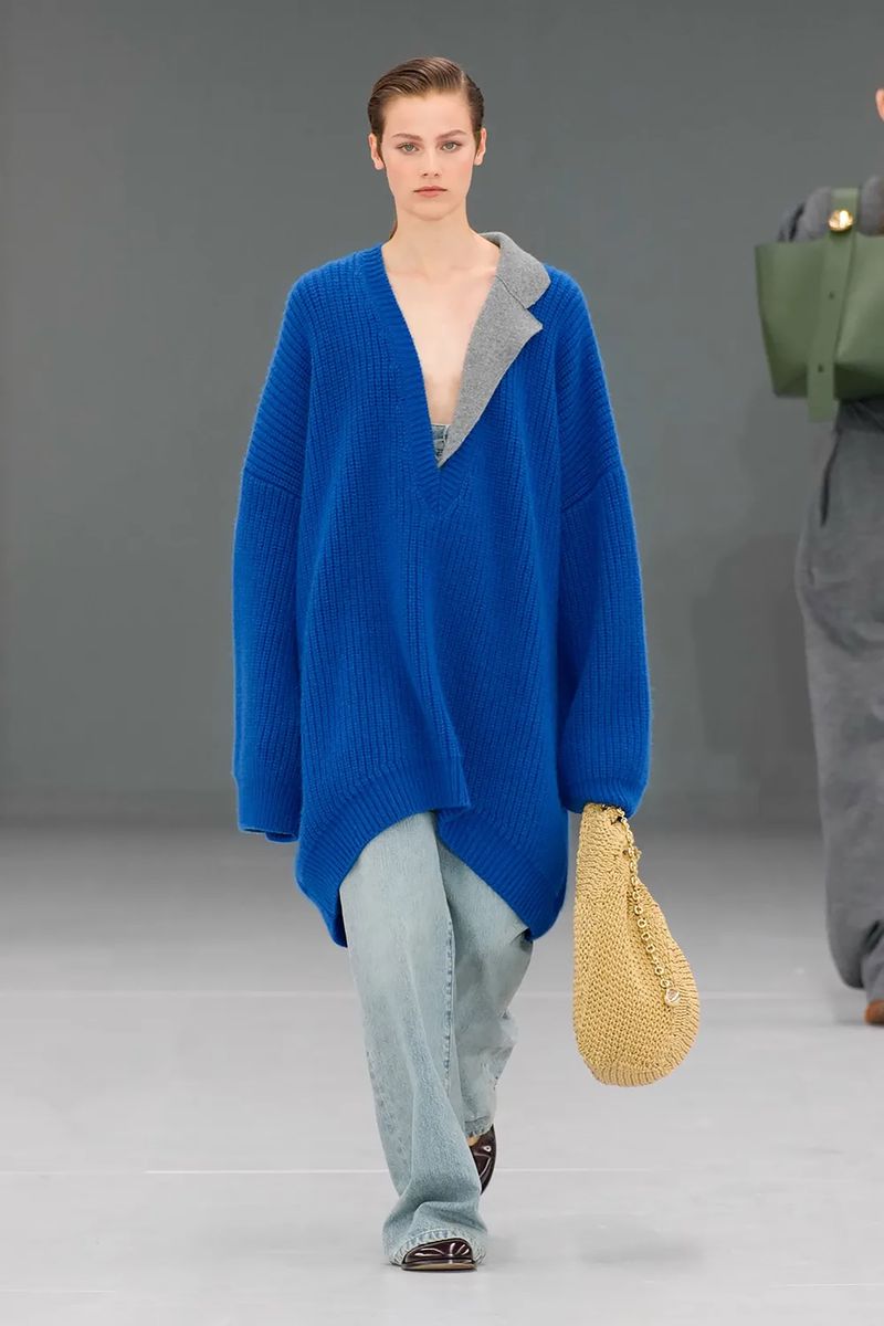 Loewe S/S 24 Show (Loewe)